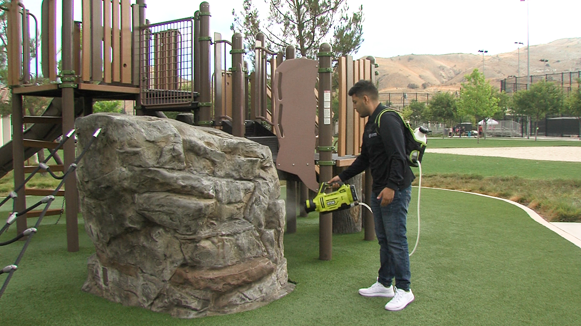 City of Irvine Performs Routine Playground Cleaning | City of Irvine